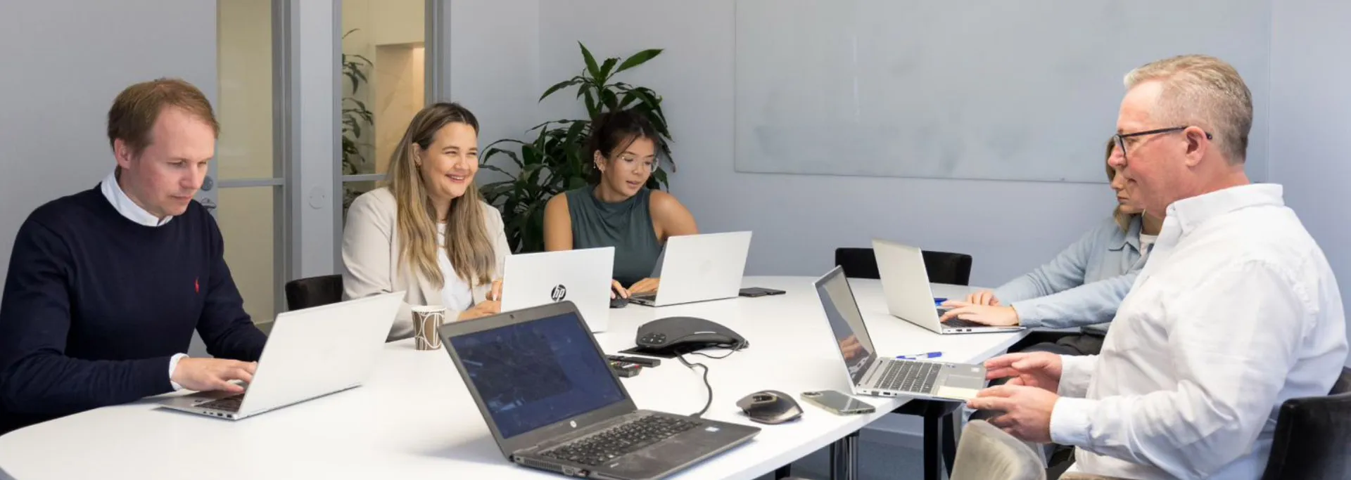 Über uns - Bright Networks